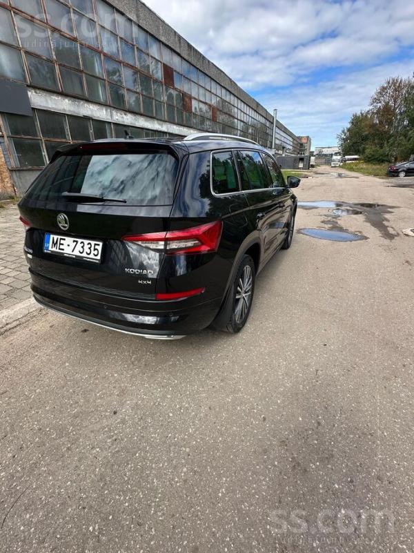 Black Skoda Kodiaq 2019 in Riga, with an engine capacity of 2.00 L and mileage of 169 thousand km for 22000 €, photo 9 on AUTOMOTO.COM.LV