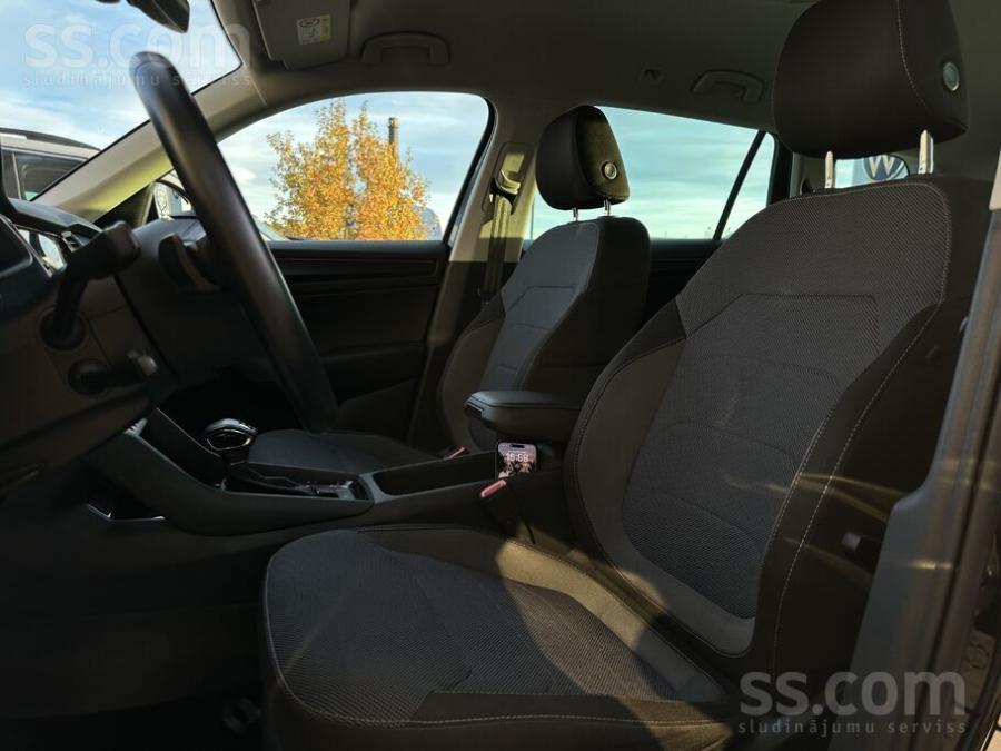 Black Skoda Kodiaq 2019 in Valmiera, with an engine capacity of 2.00 L and mileage of 190 thousand km for 22900 €, photo 7 on AUTOMOTO.COM.LV