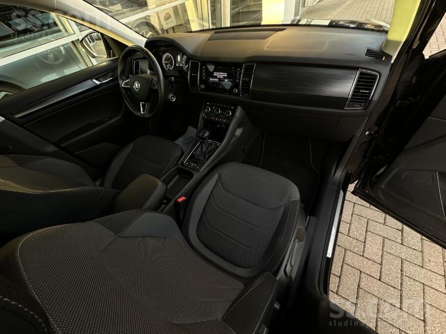 Black Skoda Kodiaq 2019 in Valmiera, with an engine capacity of 2.00 L and mileage of 190 thousand km for 22900 €, photo 18 on AUTOMOTO.COM.LV