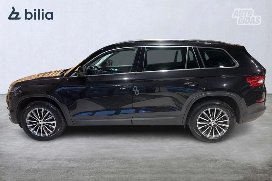 Black Skoda Kodiaq 2019 in Kaunas, with an engine capacity of 0.00 L and mileage of 13 thousand km for 26210 €, photo 3 on AUTOMOTO.COM.LV