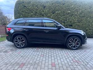 Melns Skoda Kodiaq 2019 Tallina, ar dzinēja tilpumu 2.00 L un nobraukumu 118 tūkst. km par 29900 €, foto 3 vietnē AUTOMOTO.COM.LV