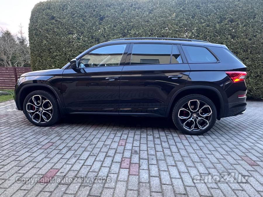 Melns Skoda Kodiaq 2019 Tallina, ar dzinēja tilpumu 2.00 L un nobraukumu 118 tūkst. km par 29900 €, foto 4 vietnē AUTOMOTO.COM.LV