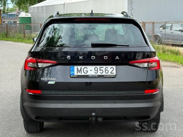 Black Skoda Kodiaq 2019 in Riga, with an engine capacity of 1.50 L and mileage of 197 thousand km for 9990 €, photo 10 on AUTOMOTO.COM.LV
