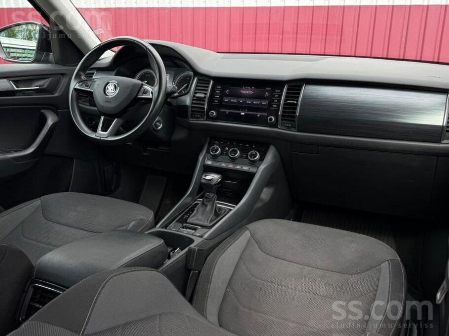 Melns Skoda Kodiaq 2019 Rīga, ar dzinēja tilpumu 1.50 L un nobraukumu 197 tūkst. km par 9990 €, foto 13 vietnē AUTOMOTO.COM.LV