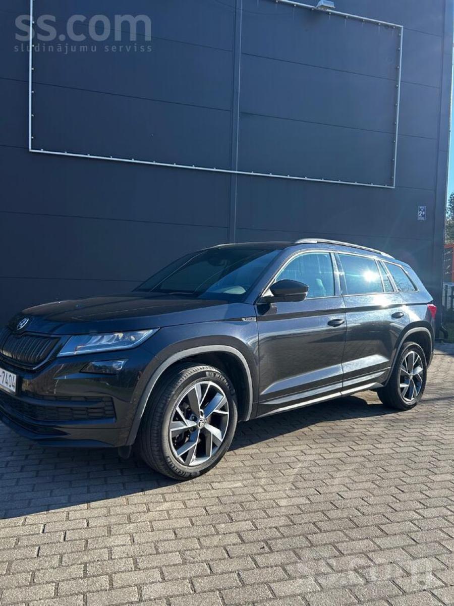 Черный Шкода Kodiaq 2019 в Рига, объемом двигателя 2.00 л и пробегом 221 тыс. км за 18500 €, фото 1 на AUTOMOTO.COM.LV