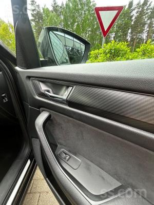 Черный Шкода Kodiaq 2019 в Рига, объемом двигателя 2.00 л и пробегом 221 тыс. км за 18500 €, фото 23 на AUTOMOTO.COM.LV