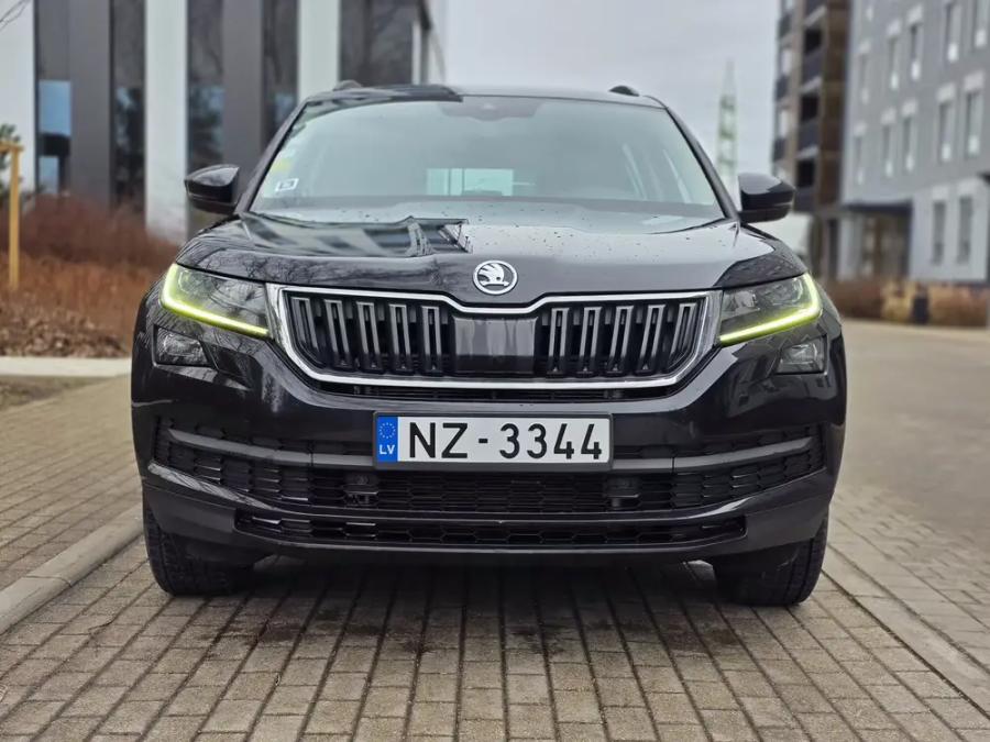 Melns Skoda Kodiaq 2019 Rīga, ar dzinēja tilpumu 2.00 L un nobraukumu 259 tūkst. km par 15450 €, foto 3 vietnē AUTOMOTO.COM.LV