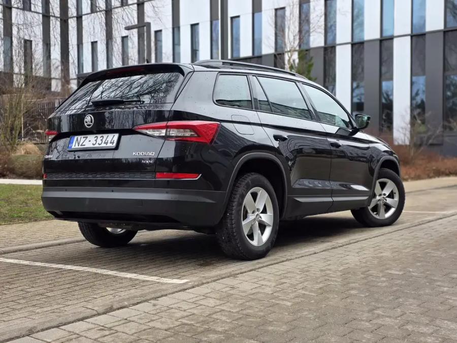 Melns Skoda Kodiaq 2019 Rīga, ar dzinēja tilpumu 2.00 L un nobraukumu 259 tūkst. km par 15450 €, foto 7 vietnē AUTOMOTO.COM.LV