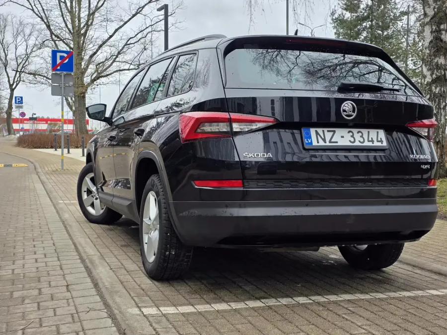 Melns Skoda Kodiaq 2019 Rīga, ar dzinēja tilpumu 2.00 L un nobraukumu 259 tūkst. km par 15450 €, foto 10 vietnē AUTOMOTO.COM.LV