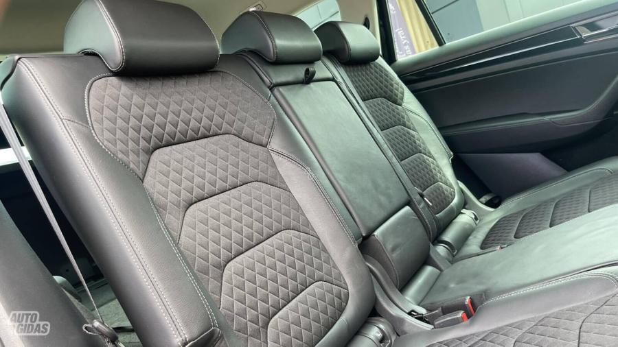 Black Skoda Kodiaq 2019 in Marijampole, with an engine capacity of 2.00 L and mileage of 244 thousand km for 16900 €, photo 13 on AUTOMOTO.COM.LV