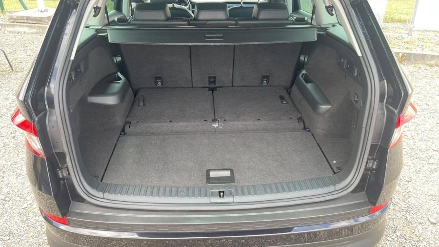 Black Skoda Kodiaq 2019 in Marijampole, with an engine capacity of 2.00 L and mileage of 244 thousand km for 16900 €, photo 23 on AUTOMOTO.COM.LV