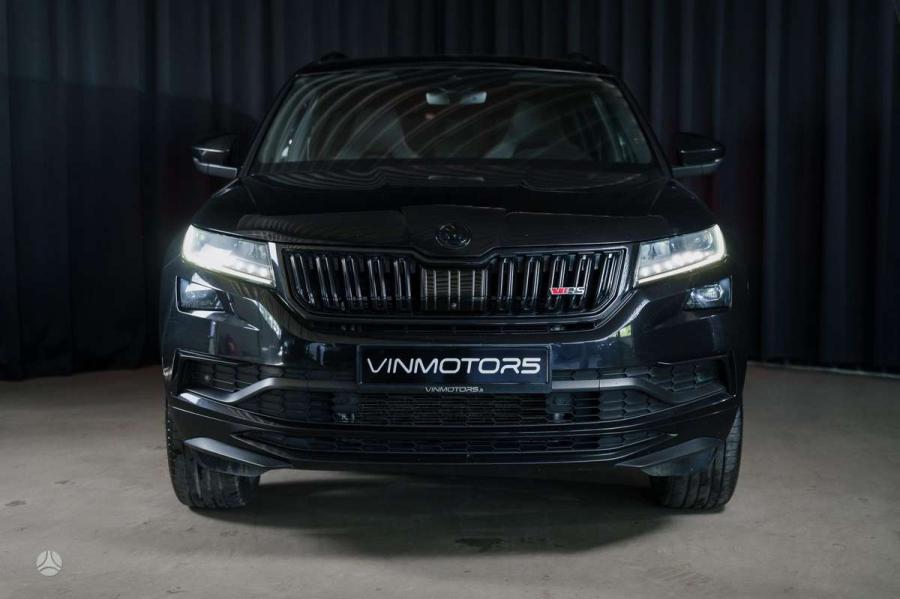 Black Skoda Kodiaq 2019 in Vilnius, with an engine capacity of 1.97 L and mileage of 156 thousand km for 24998 €, photo 3 on AUTOMOTO.COM.LV