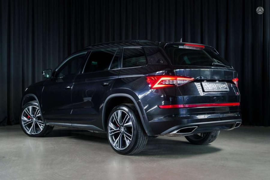 Black Skoda Kodiaq 2019 in Vilnius, with an engine capacity of 1.97 L and mileage of 156 thousand km for 24998 €, photo 7 on AUTOMOTO.COM.LV