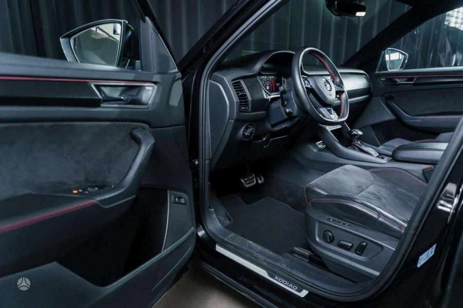 Black Skoda Kodiaq 2019 in Vilnius, with an engine capacity of 1.97 L and mileage of 156 thousand km for 24998 €, photo 14 on AUTOMOTO.COM.LV