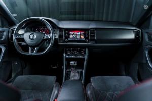 Black Skoda Kodiaq 2019 in Vilnius, with an engine capacity of 1.97 L and mileage of 156 thousand km for 24998 €, photo 21 on AUTOMOTO.COM.LV
