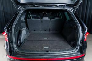 Black Skoda Kodiaq 2019 in Vilnius, with an engine capacity of 1.97 L and mileage of 156 thousand km for 24998 €, photo 32 on AUTOMOTO.COM.LV