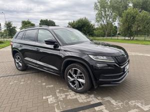 Black Skoda Kodiaq 2019 in Riga, with an engine capacity of 2.00 L and mileage of 177 thousand km for 23900 €, photo 3 on AUTOMOTO.COM.LV