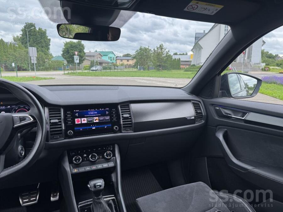 Black Skoda Kodiaq 2019 in Riga, with an engine capacity of 2.00 L and mileage of 177 thousand km for 23900 €, photo 10 on AUTOMOTO.COM.LV