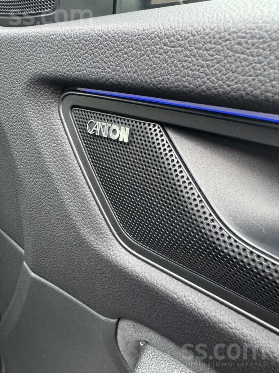 Black Skoda Kodiaq 2019 in Riga, with an engine capacity of 2.00 L and mileage of 177 thousand km for 23900 €, photo 13 on AUTOMOTO.COM.LV