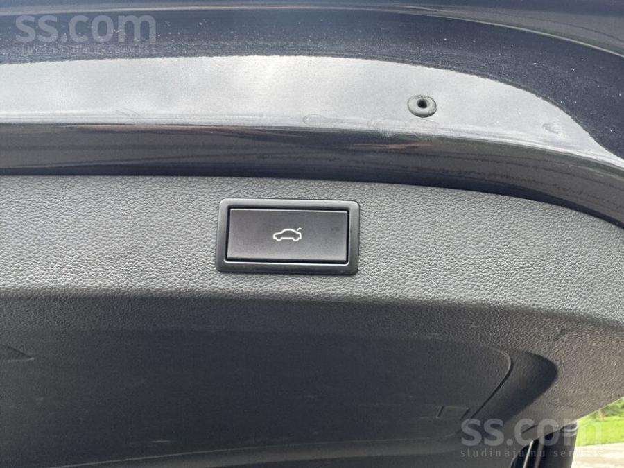 Black Skoda Kodiaq 2019 in Riga, with an engine capacity of 2.00 L and mileage of 177 thousand km for 23900 €, photo 15 on AUTOMOTO.COM.LV