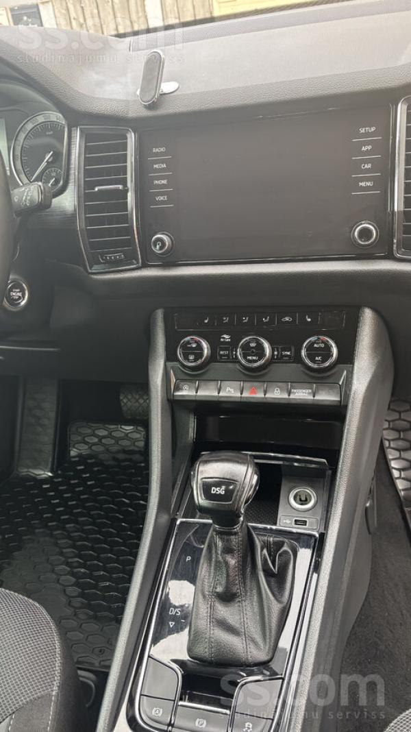 Melns Skoda Kodiaq 2019 Rīga, ar dzinēja tilpumu 2.00 L un nobraukumu 129 tūkst. km par 19900 €, foto 7 vietnē AUTOMOTO.COM.LV