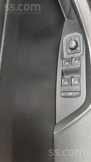 Black Skoda Kodiaq 2019 in Riga, with an engine capacity of 2.00 L and mileage of 129 thousand km for 19900 €, photo 13 on AUTOMOTO.COM.LV