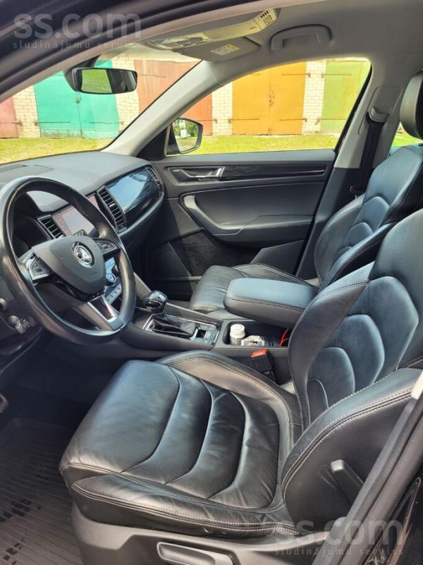 Black Skoda Kodiaq 2019 in Riga, with an engine capacity of 2.00 L and mileage of 187 thousand km for 19500 €, photo 4 on AUTOMOTO.COM.LV