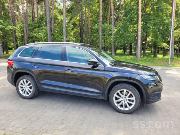 Black Skoda Kodiaq 2019 in Riga, with an engine capacity of 2.00 L and mileage of 187 thousand km for 19500 €, photo 9 on AUTOMOTO.COM.LV