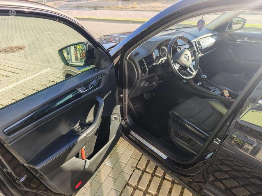 Melns Skoda Kodiaq 2019 Viļņa, ar dzinēja tilpumu 1.50 L un nobraukumu 252 tūkst. km par 16800 €, foto 12 vietnē AUTOMOTO.COM.LV