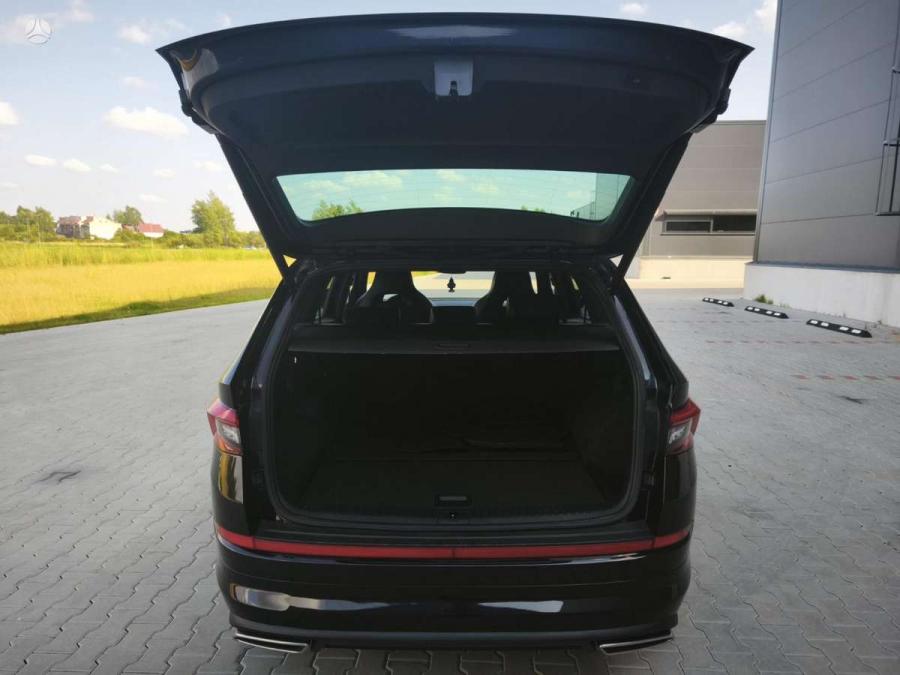 Melns Skoda Kodiaq 2019 Šauļi, ar dzinēja tilpumu 2.00 L un nobraukumu 204 tūkst. km par 22500 €, foto 10 vietnē AUTOMOTO.COM.LV
