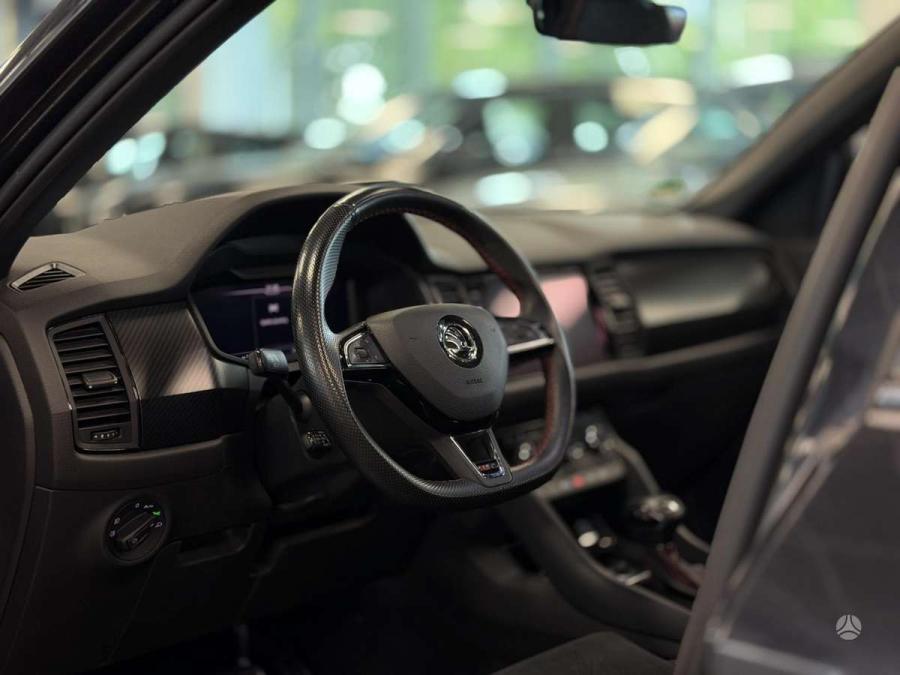 Melns Skoda Kodiaq 2019 Klaipėda, ar dzinēja tilpumu 1.97 L un nobraukumu 267 tūkst. km par 25900 €, foto 24 vietnē AUTOMOTO.COM.LV