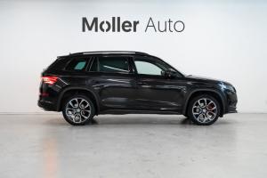 Black Skoda Kodiaq 2019 in Vilnius, with an engine capacity of 2.00 L and mileage of 221 thousand km for 24900 €, photo 5 on AUTOMOTO.COM.LV