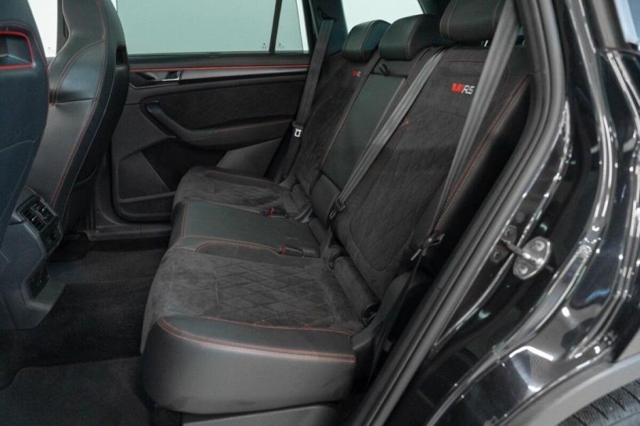 Black Skoda Kodiaq 2019 in Vilnius, with an engine capacity of 2.00 L and mileage of 221 thousand km for 24900 €, photo 21 on AUTOMOTO.COM.LV
