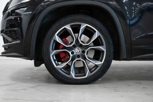 Black Skoda Kodiaq 2019 in Vilnius, with an engine capacity of 2.00 L and mileage of 221 thousand km for 24900 €, photo 28 on AUTOMOTO.COM.LV
