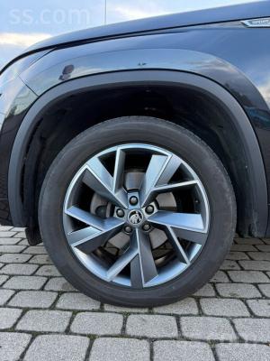 Melns Skoda Kodiaq 2019 Jelgava, ar dzinēja tilpumu 2.00 L un nobraukumu 322 tūkst. km par 19500 €, foto 18 vietnē AUTOMOTO.COM.LV