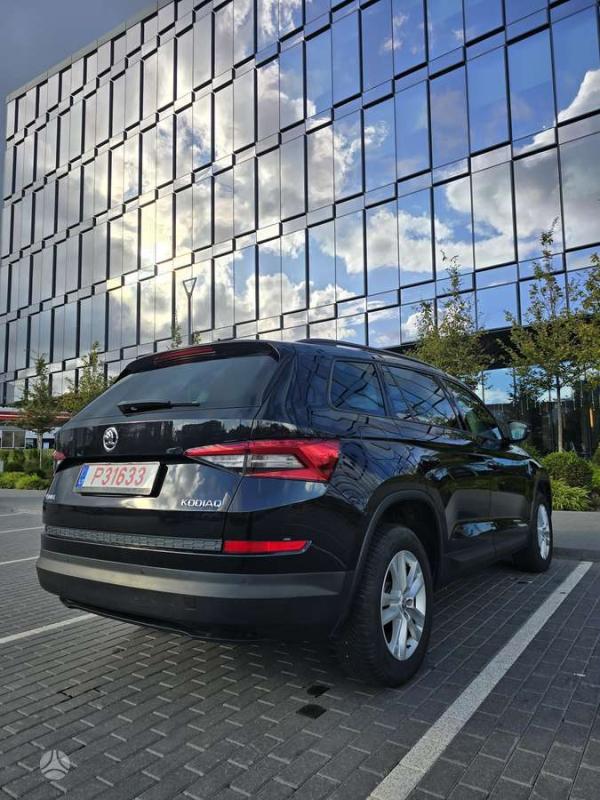 Skoda Kodiaq 2019 Viļņa vietnē Melns Skoda Kodiaq 2019 Viļņa, ar dzinēja tilpumu 1.97 L un nobraukumu 270 tūkst. km par 13750 €, foto 5 vietnē AUTOMOTO.COM.LV