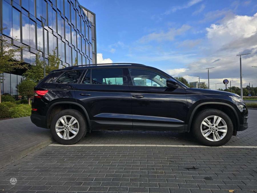 Melns Skoda Kodiaq 2019 Viļņa, ar dzinēja tilpumu 1.97 L un nobraukumu 270 tūkst. km par 13750 €, foto 12 vietnē AUTOMOTO.COM.LV