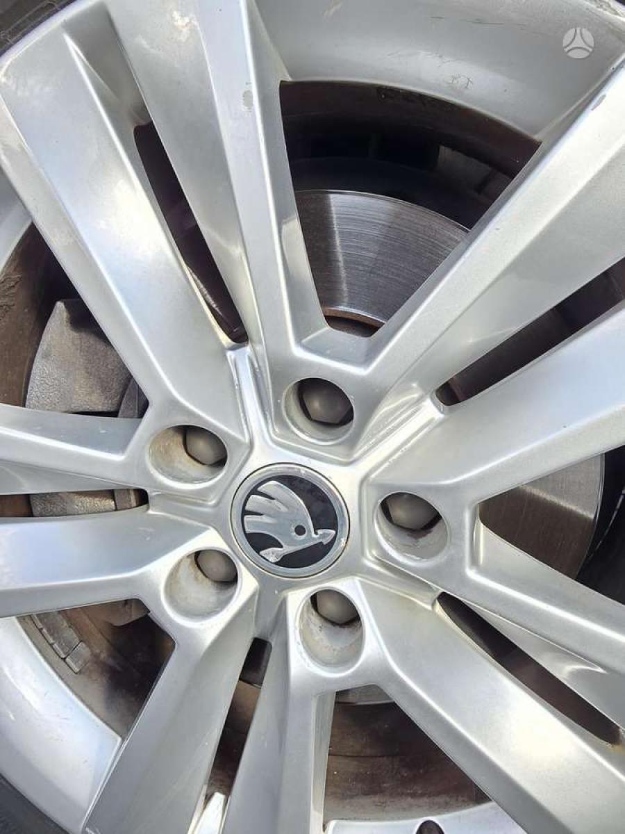 Melns Skoda Kodiaq 2019 Viļņa, ar dzinēja tilpumu 1.97 L un nobraukumu 270 tūkst. km par 13750 €, foto 27 vietnē AUTOMOTO.COM.LV