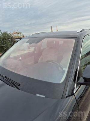 Black Skoda Kodiaq 2019 in Riga, with an engine capacity of 2.00 L and mileage of 158 thousand km for 19600 €, photo 7 on AUTOMOTO.COM.LV