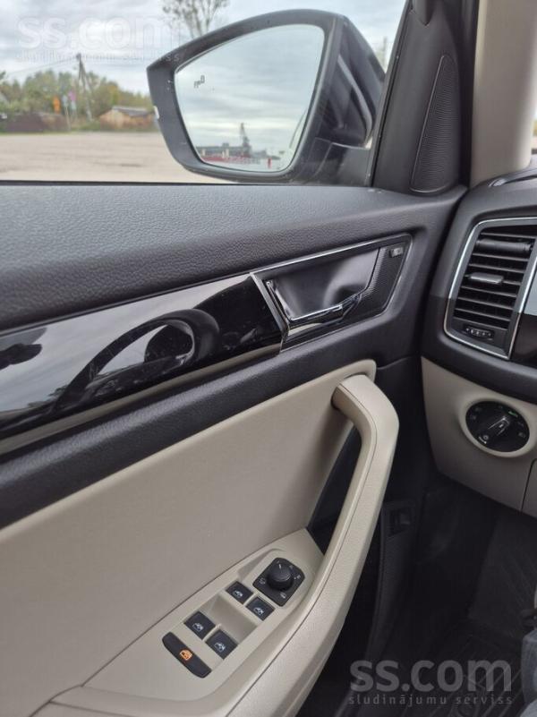 Black Skoda Kodiaq 2019 in Riga, with an engine capacity of 2.00 L and mileage of 158 thousand km for 19600 €, photo 9 on AUTOMOTO.COM.LV