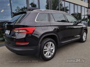 Black Skoda Kodiaq 2019 in Tallinn, with an engine capacity of 2.00 L and mileage of 145 thousand km for 24800 €, photo 3 on AUTOMOTO.COM.LV