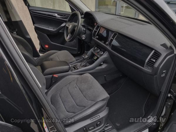 Black Skoda Kodiaq 2019 in Tallinn, with an engine capacity of 2.00 L and mileage of 145 thousand km for 24800 €, photo 4 on AUTOMOTO.COM.LV