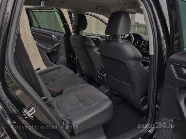 Black Skoda Kodiaq 2019 in Tallinn, with an engine capacity of 2.00 L and mileage of 145 thousand km for 24800 €, photo 5 on AUTOMOTO.COM.LV