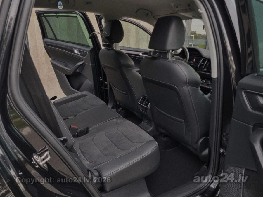 Black Skoda Kodiaq 2019 in Tallinn, with an engine capacity of 2.00 L and mileage of 145 thousand km for 24800 €, photo 5 on AUTOMOTO.COM.LV
