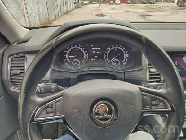 Черный Шкода Kodiaq 2019 в Рига, объемом двигателя 2.00 л и пробегом 306 тыс. км за 14000 €, фото 5 на AUTOMOTO.COM.LV