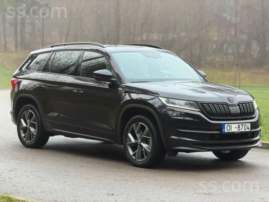 Black Skoda Kodiaq 2020 in Ogre, with an engine capacity of 1.50 L and mileage of 196 thousand km for 21300 €, photo 2 on AUTOMOTO.COM.LV