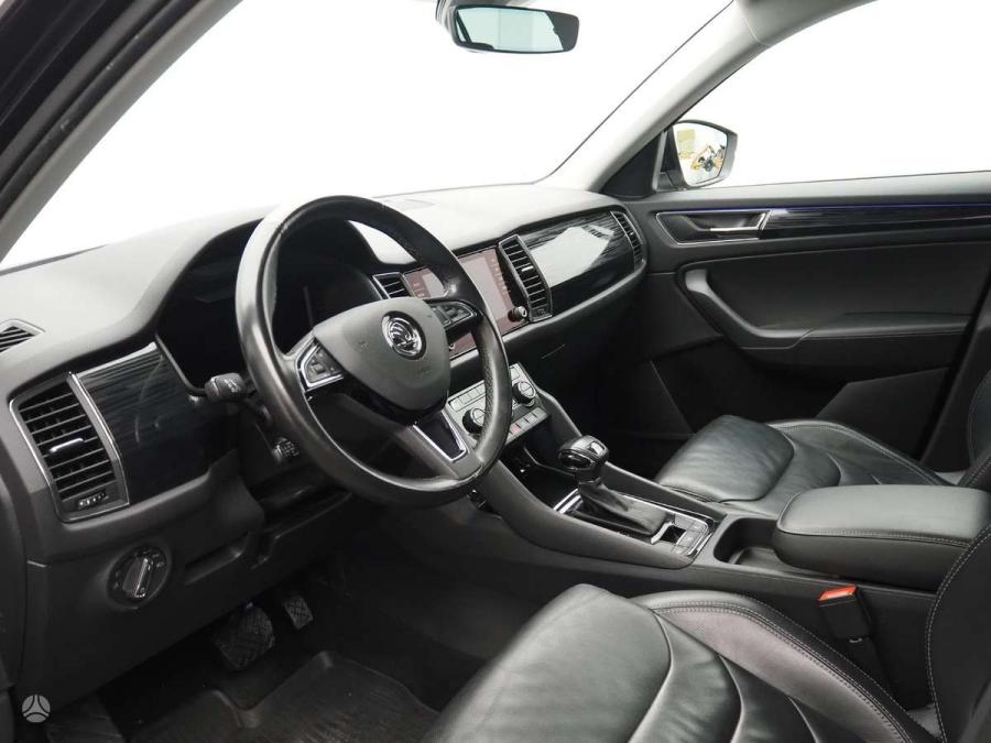 Melns Skoda Kodiaq 2020 Viļņa, ar dzinēja tilpumu 1.97 L un nobraukumu 141 tūkst. km par 24300 €, foto 9 vietnē AUTOMOTO.COM.LV