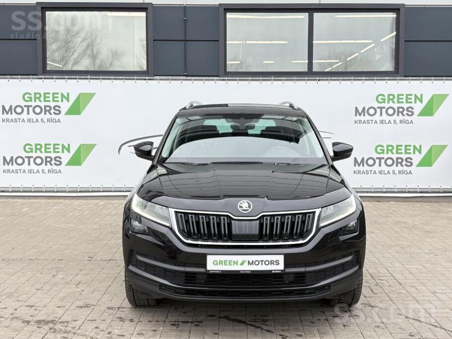 Black Skoda Kodiaq 2020 in Riga, with an engine capacity of 2.00 L and mileage of 141 thousand km for 25500 €, photo 7 on AUTOMOTO.COM.LV