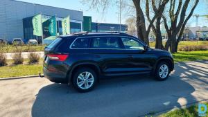 Black Skoda Kodiaq 2020 in Riga, with an engine capacity of 1.50 L and mileage of 147 thousand km for 18900 €, photo 5 on AUTOMOTO.COM.LV