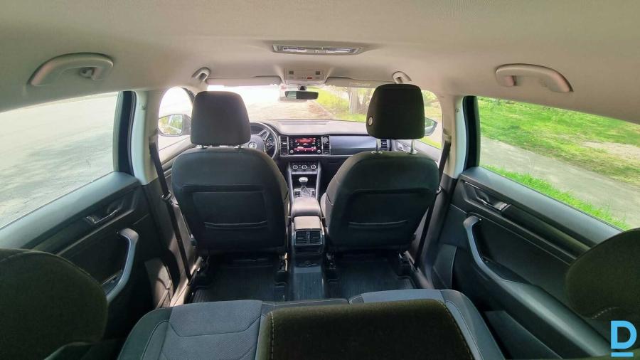 Black Skoda Kodiaq 2020 in Riga, with an engine capacity of 1.50 L and mileage of 147 thousand km for 18900 €, photo 6 on AUTOMOTO.COM.LV